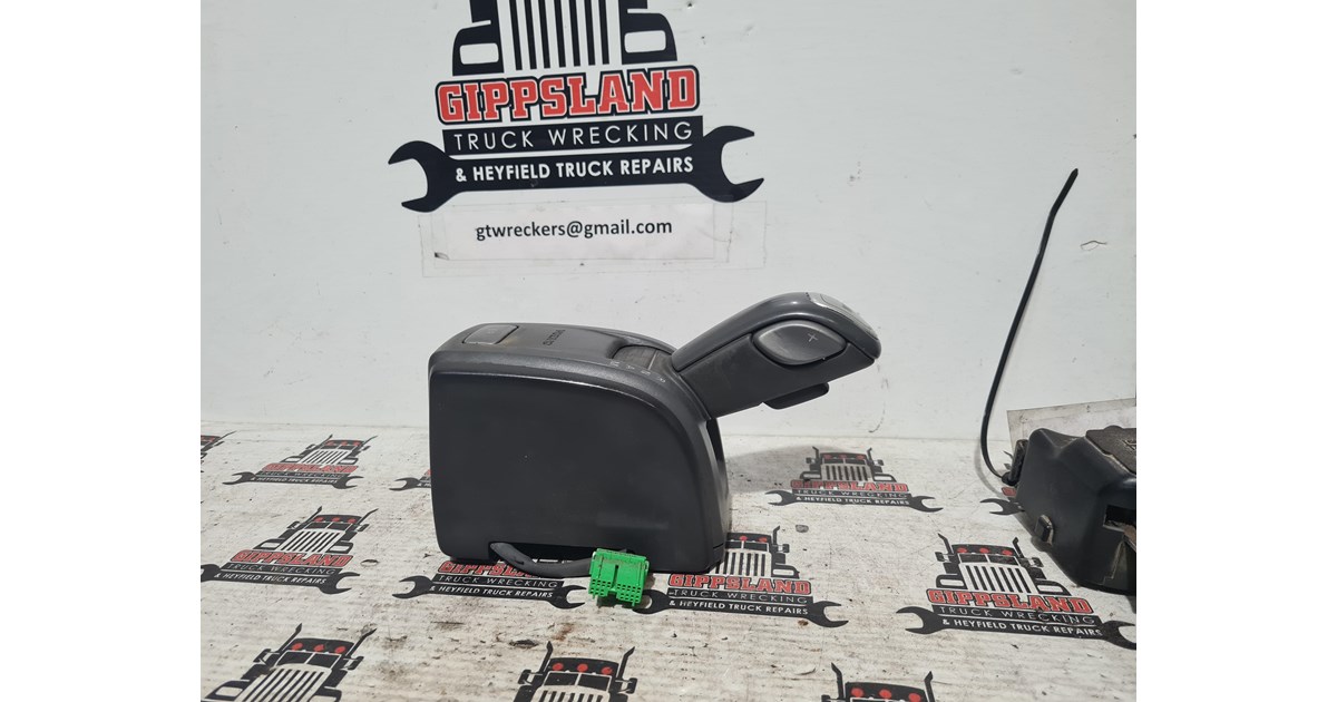 VOLVO VOLVO TRUCK 22647913 GEAR SHIFT LEVER 22647913 for sale
