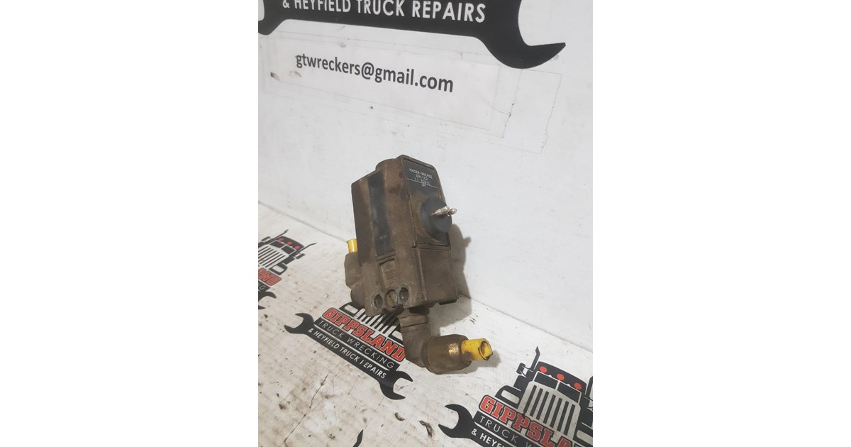 KNORR BREMSE MAGNETVENTIL EA1152 KNORR-BREMSE EA1152 for sale
