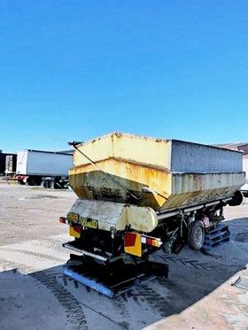 Bredal F8 fertiliser spreader review