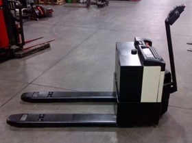 Crown launch WP 3010 – a low-cost electric pallet truck