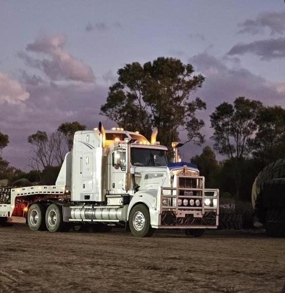 2017 KENWORTH T909 for sale (refcode TA1216886)