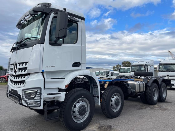 Safety tips for recovering bogged vehicles