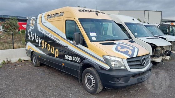 Coles opens first automated CFC in Victoria