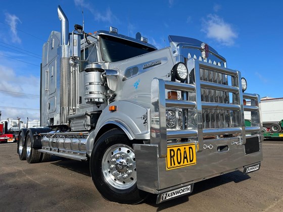 Lindsay Transport surpasses half billion in revenue - Prime Mover Magazine