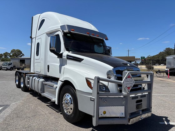 New blinged-up T909 looks old school cool