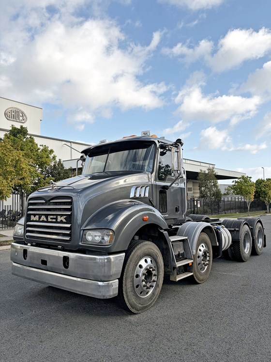 Hino expands 300 Series with Euro 6 diesel rollout