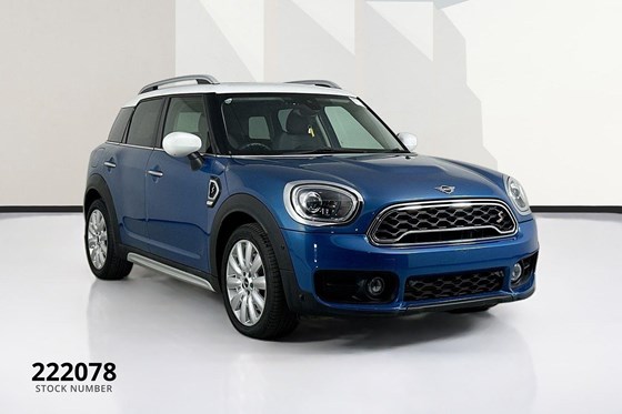 Mini Cars for sale from $30,000 to $35,000 | Trade Unique Cars