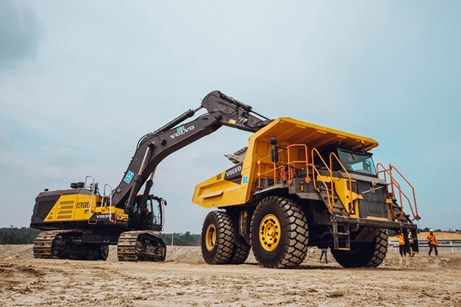 Volvo duo R60D and EC950E vital for Indonesian coal mine | Product news