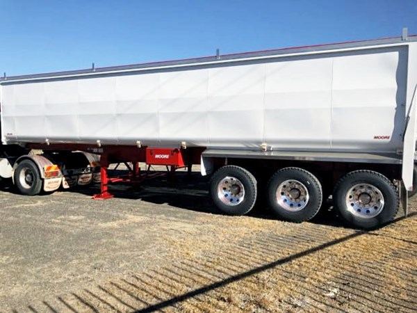 Moore Trailers