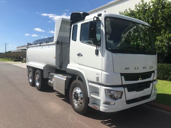 DAIMLER TRUCKS PERTH NEW TRUCKS