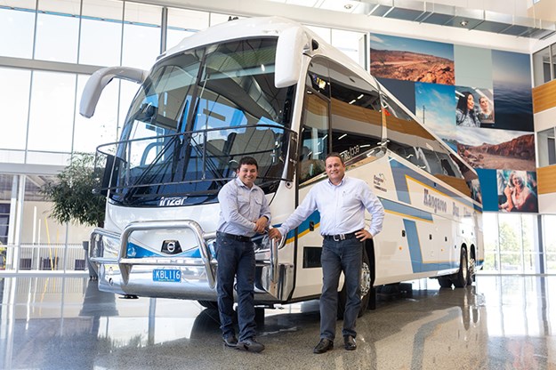 KANGAROO BUS RECEIVES 1000TH OZ IRIZAR AT VOLVO HQ - Australasian Bus ...