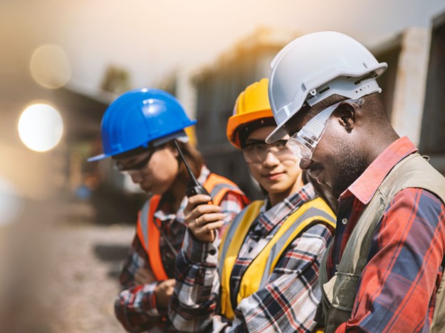 Australian engineering job vacancies hit 10-year high - TradeEarthmovers