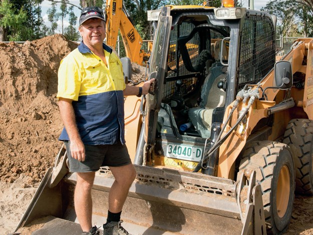 Many hands make light work for Allied Earthmovers - TradeEarthmovers