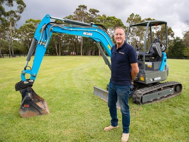 Reaching new heights with Huski Construction Equipment - TradeEarthmovers