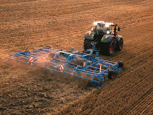 New Lemken cultivator suited to large areas