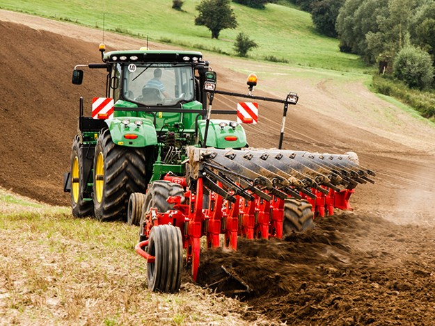 Waringa adds Grégoire Besson to stable