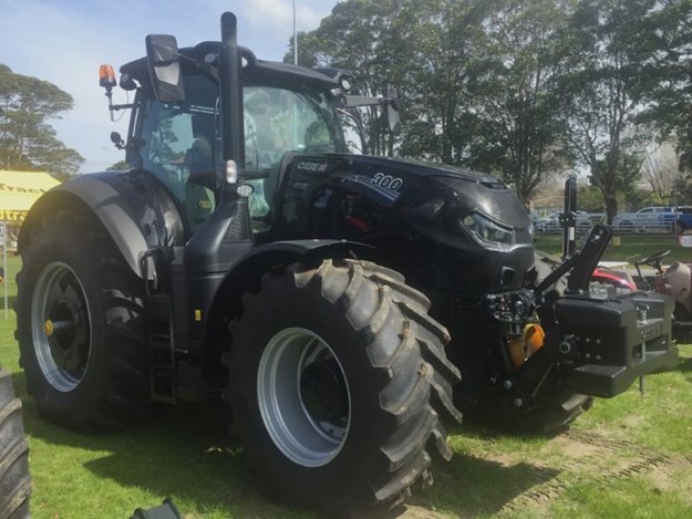 Extremely rare Case IH Optum touches down in NSW - Trade Farm Machinery