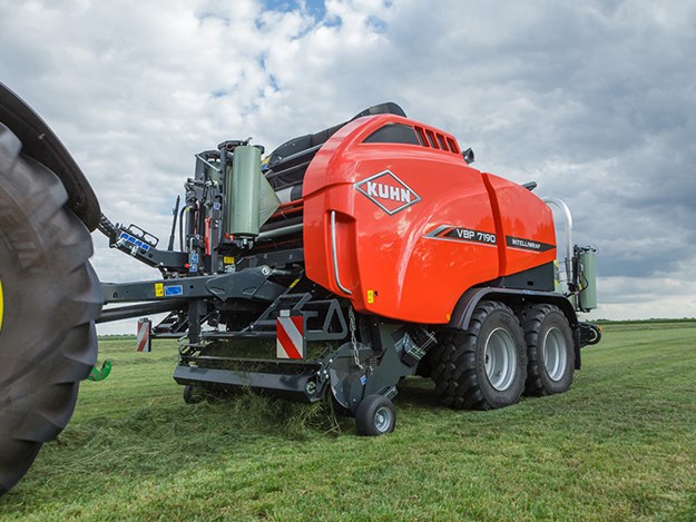 Kuhn baler-wrapper wins award