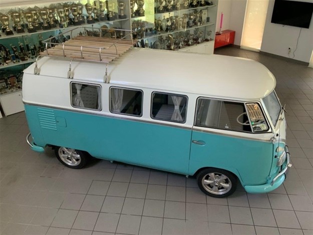 VW Kombi custom - today's auction tempter