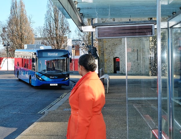 COMING CLEAN – GO-AHEAD UK AIR-FILTERING BUS - Australasian Bus and Coach