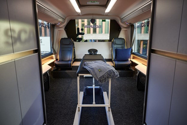 HERE COMES THE SUN – SCANIA SKI BUS - Australasian Bus and Coach