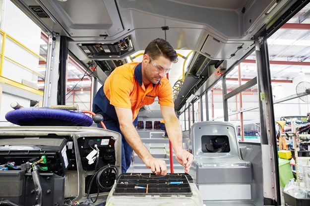 VOLGREN PERTH DELIVERS 2000TH BUS - Australasian Bus and Coach