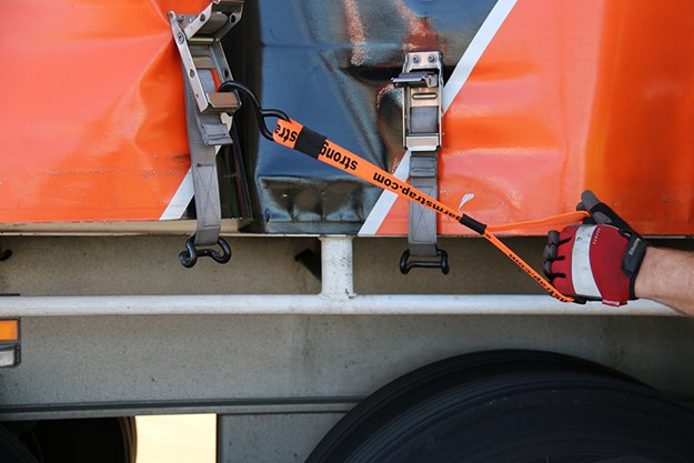 Strap to reduce tautliner related injuries | News