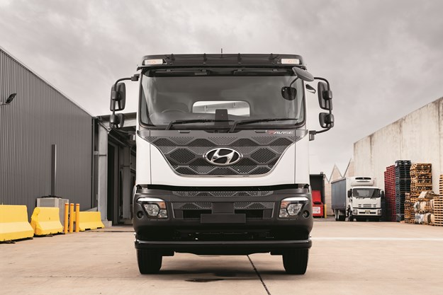 Hyundai shakes up mid-duty trucking with Pavise - OwnerDriver