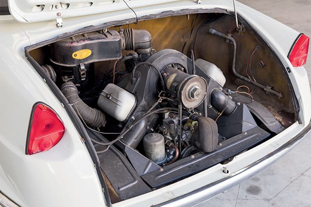 Mazda collection: R360 coupe + 110B Cosmo + 10A Familia + R130 Luce ...