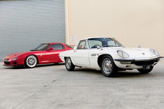 Mazda collection: R360 coupe + 110B Cosmo + 10A Familia + R130 Luce ...