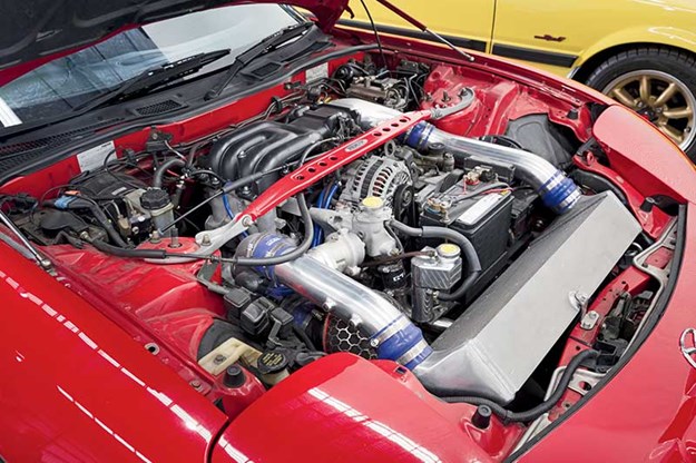 Mazda collection: R360 coupe + 110B Cosmo + 10A Familia + R130 Luce ...