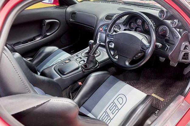 Mazda collection: R360 coupe + 110B Cosmo + 10A Familia + R130 Luce ...