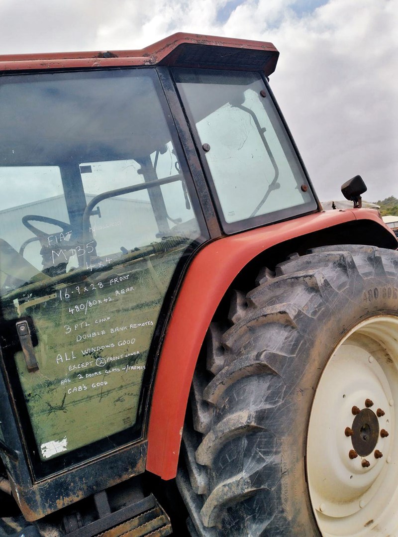 FIAT NEW HOLLAND M135 TRACTOR, LATE MODEL CAB WRECKING PARTS ONLY