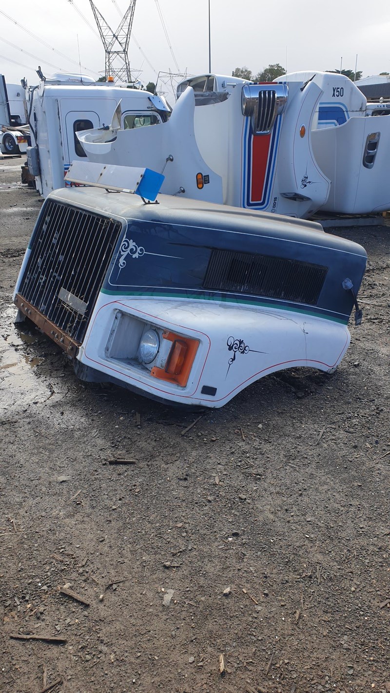 INTERNATIONAL BONNET INTERNATIONAL S/LINE