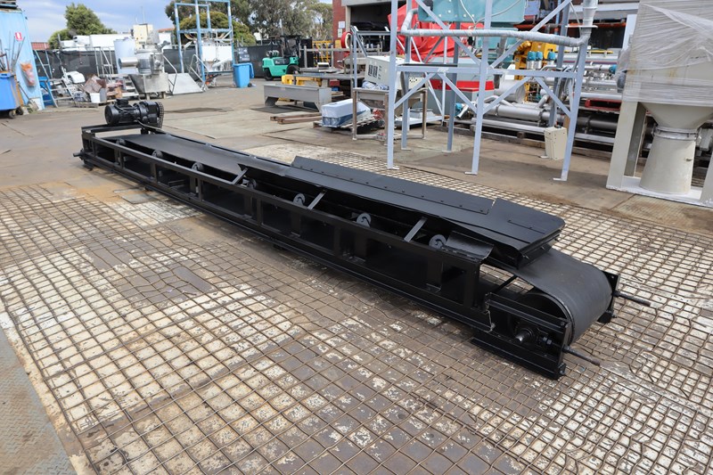 INDUSTRIAL SOIL GRAVEL INCLINE TROUGH ELEVATOR CONVEYOR 6.3M LONG BELT