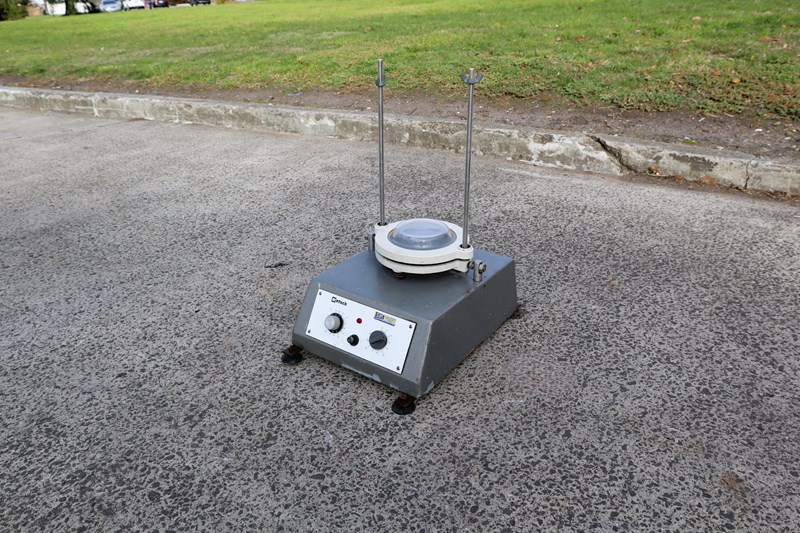 RETSCH 3D LABORATORY VIBRATORY SIEVE SHAKER MACHINE