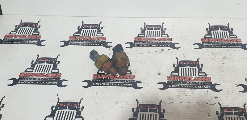 CUMMINS COOLANT TEMPERATURE SENSOR 3062866 CUMMINS 3062866