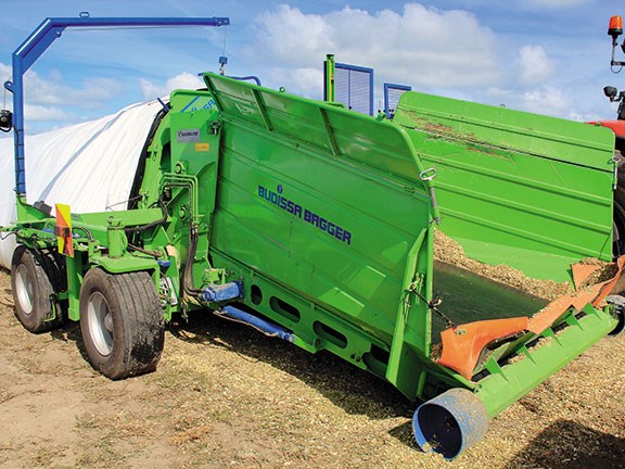 Budissa Bagger RT 8000