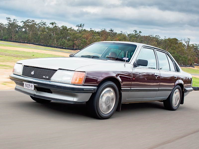 Video: Holden VH Commodore SL/E