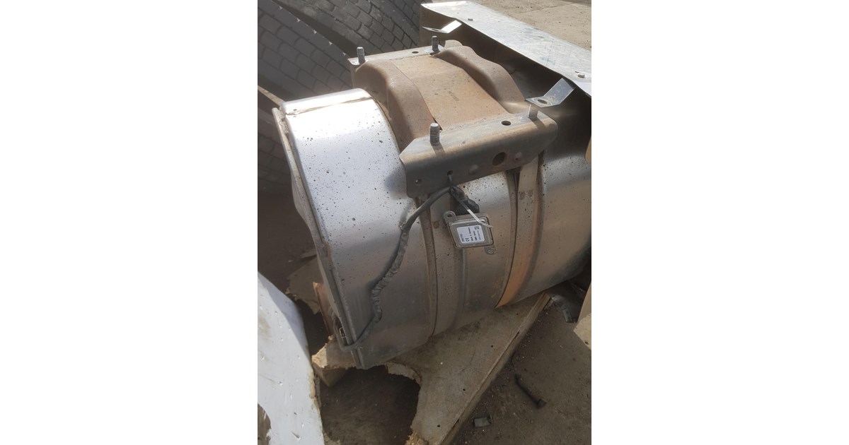 MACK ADBLUE MUFFLER MACK ADBLUE GTWP for sale