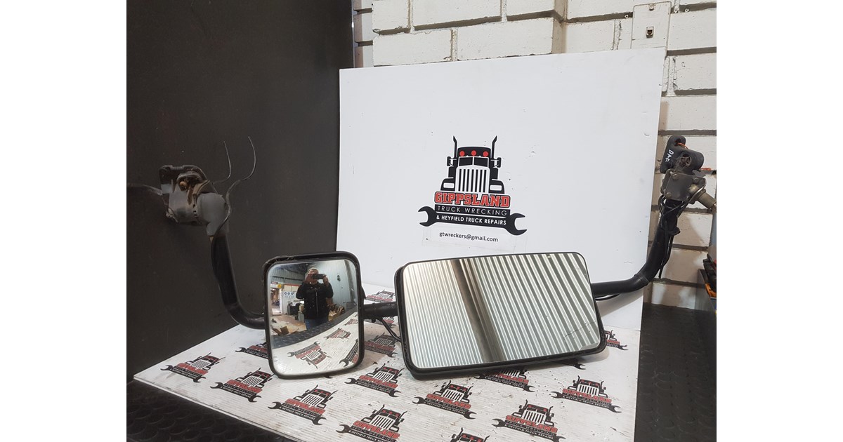 DAF CF MIRROR COMPLETE RH DAF CF for sale (refcode TA1107044)