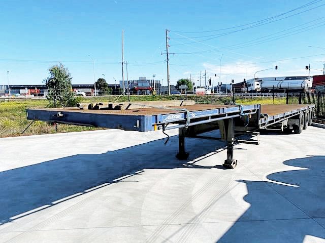 1995 FREIGHTER TRI DROP DECK for sale (refcode TA1118379)