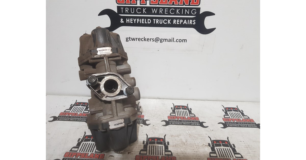 WABCO AIR DRYER PRESSURE VALVE 9325001020 WABCO 9325001020 for sale ...
