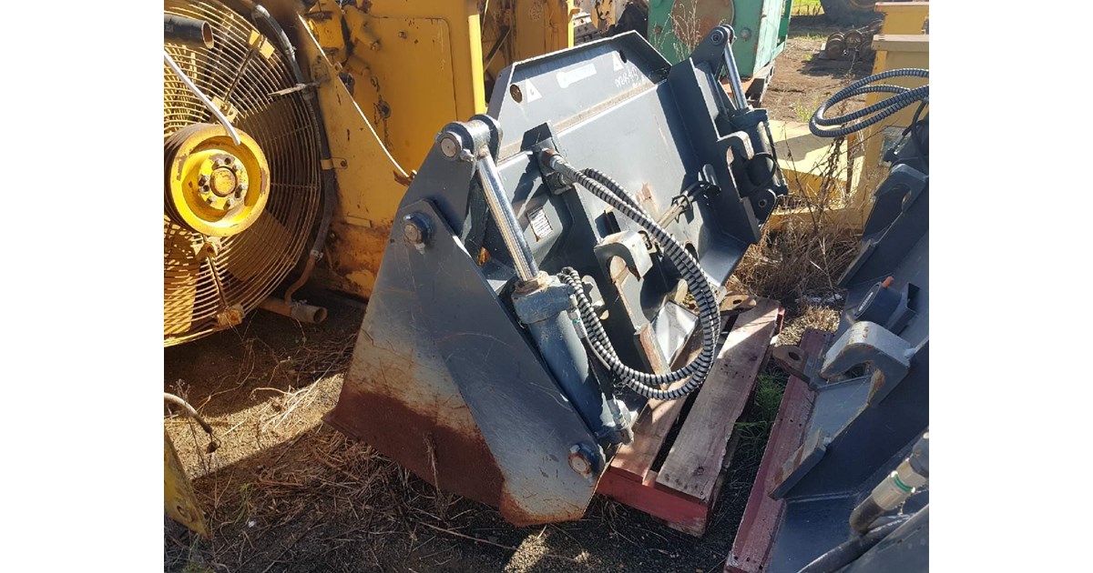 TRE EMME 4-IN-1 BUCKET for sale (refcode TA1120185)