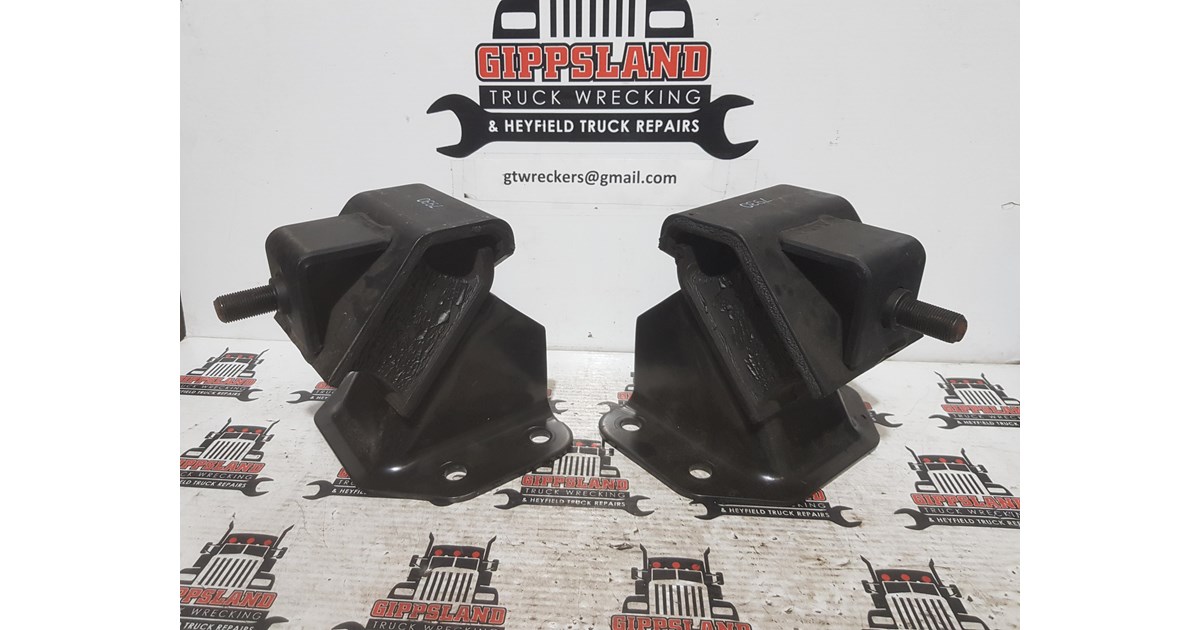 ISUZU FXZ ENGINE MOUNTS FRONT ISUZU FXZ for sale (refcode TA1125240)
