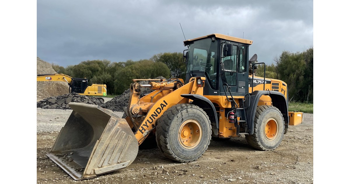 2012 HYUNDAI HL757-9 for sale (refcode TA1126234)