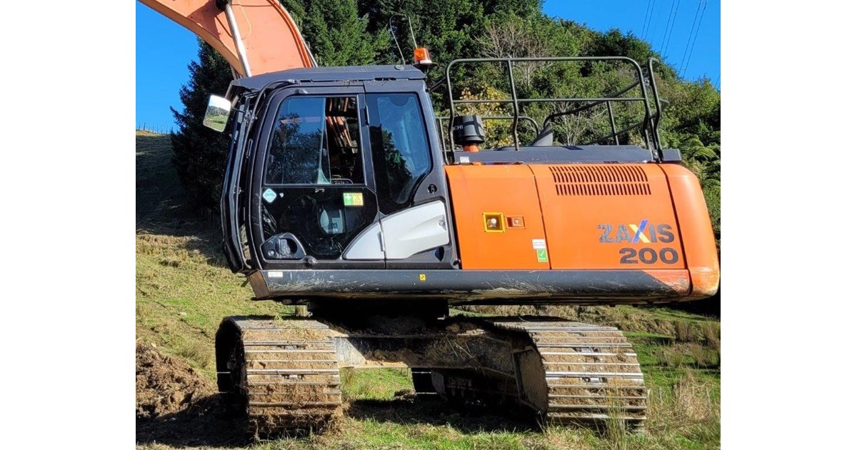2017 HITACHI ZX200-5B for sale