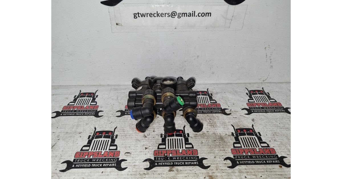 FREIGHTLINER AIR BRAKE VALVE BENDIX BRAKE PUSH/PULL AIR VALVE 5013293 ...