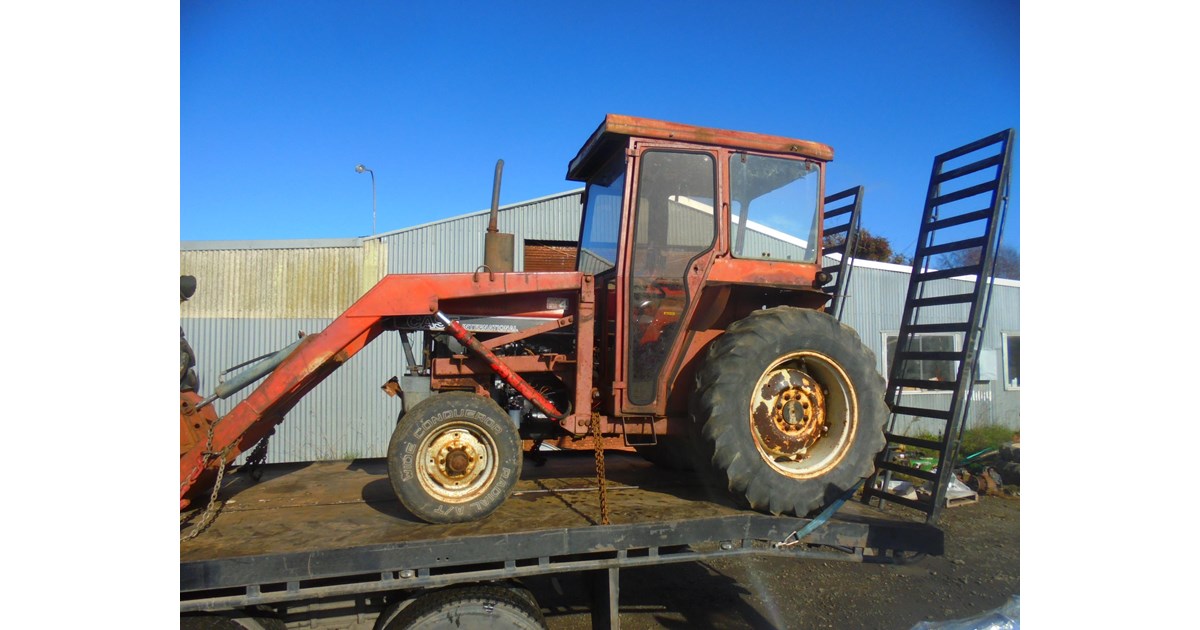 CASE IH 385 for sale