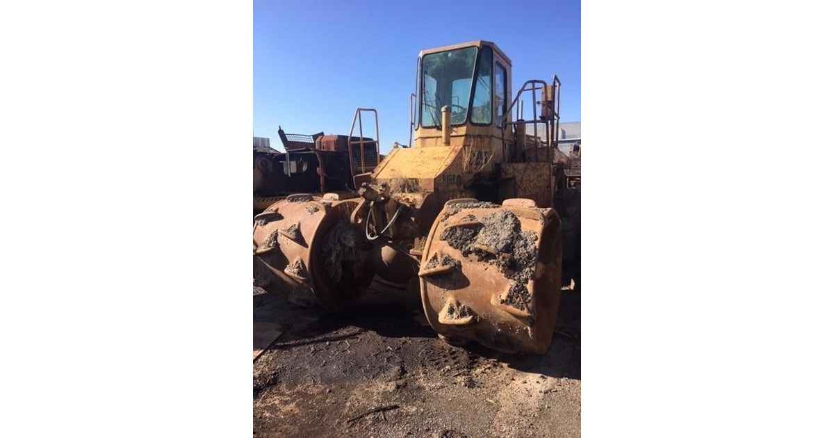 1988 CATERPILLAR 816B for sale (refcode TA1146716)